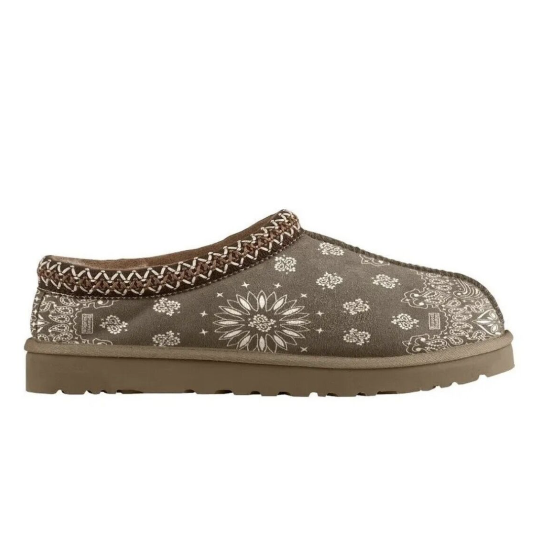 Bravest Studios Brown Paisley Slippers – LacedUp
